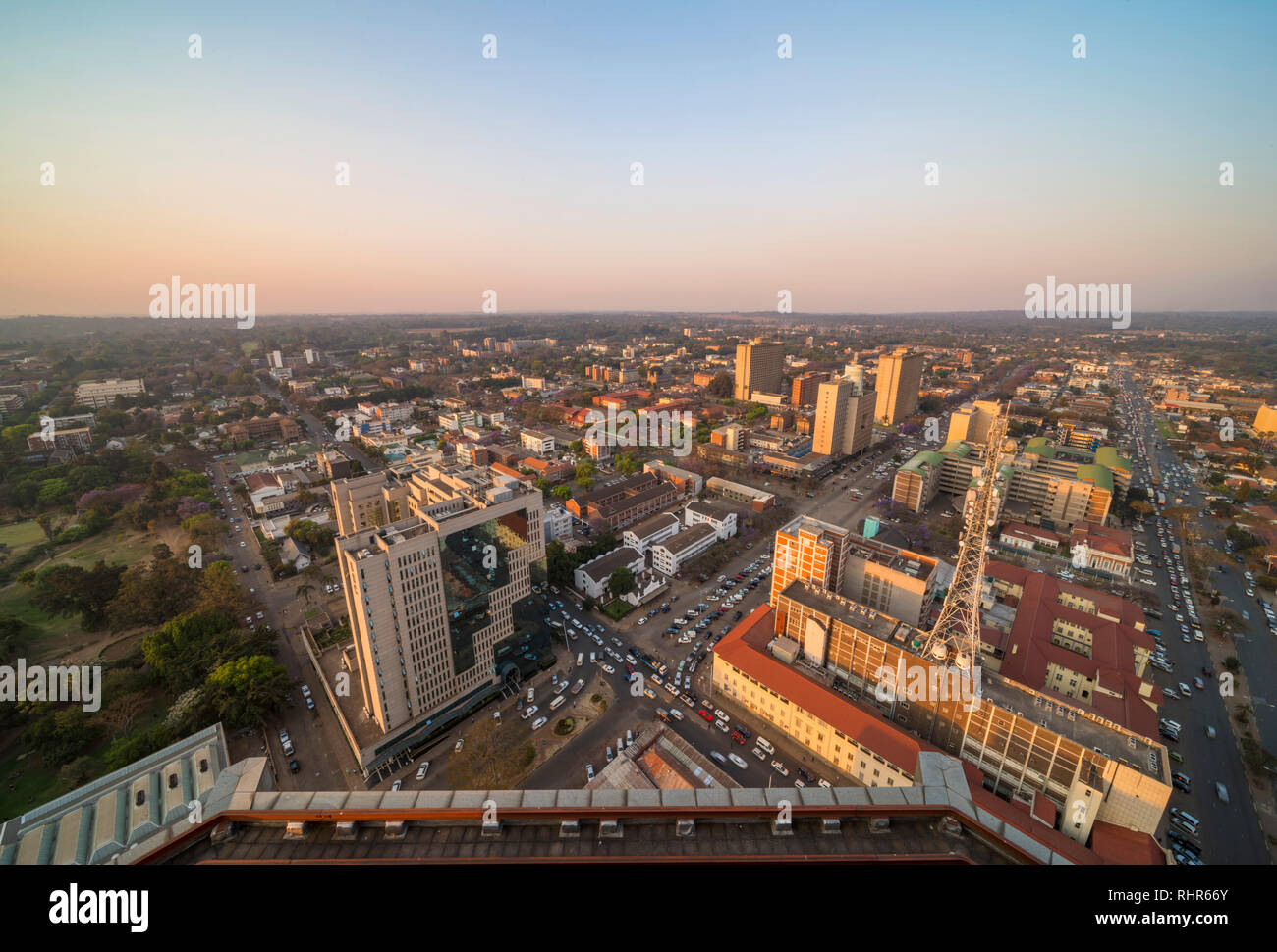 Harare cbd city centre, zimbabwe hi-res stock photography and images ...