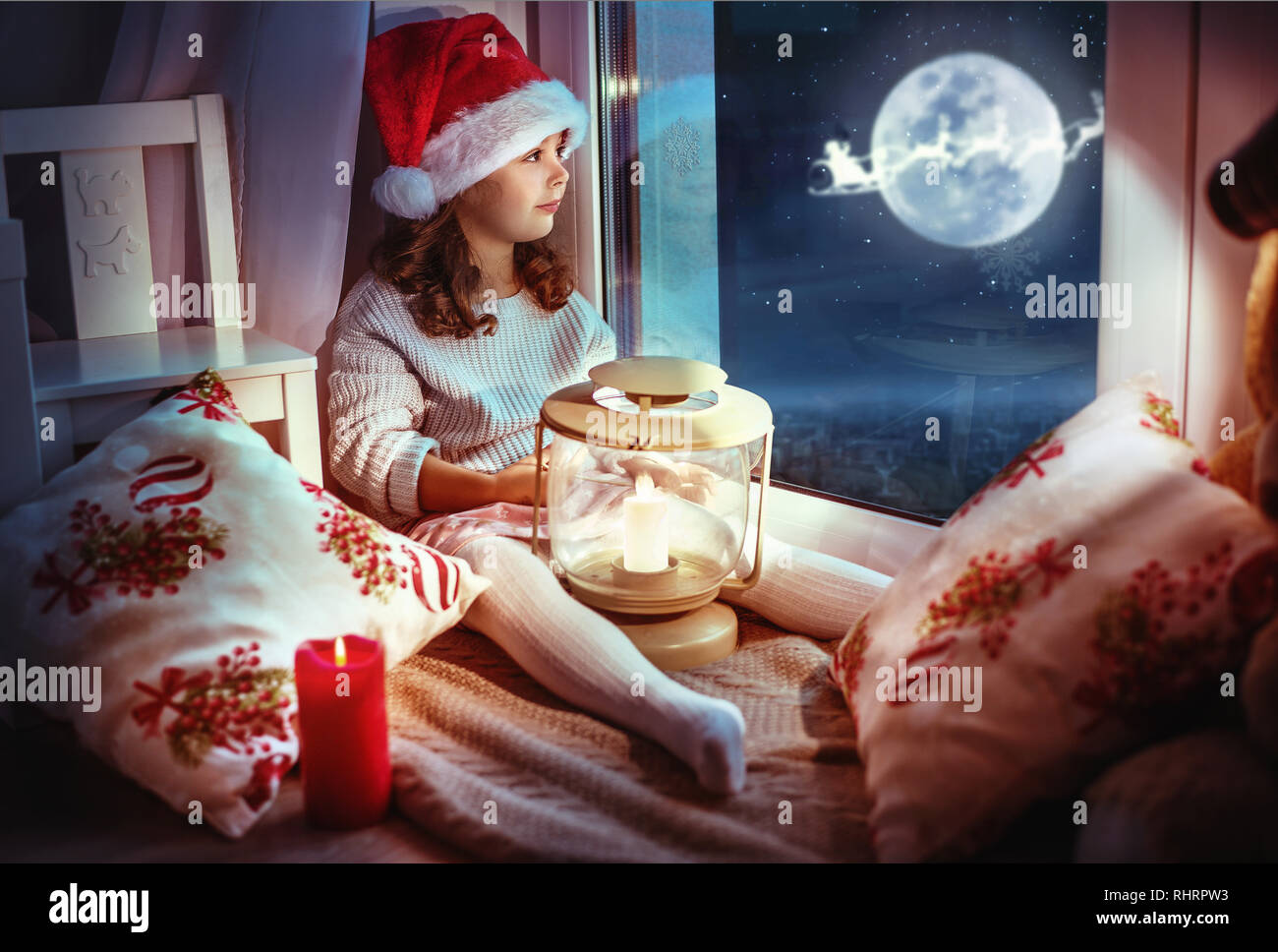 Cartoon pyjamas hi-res stock photography and images - Alamy