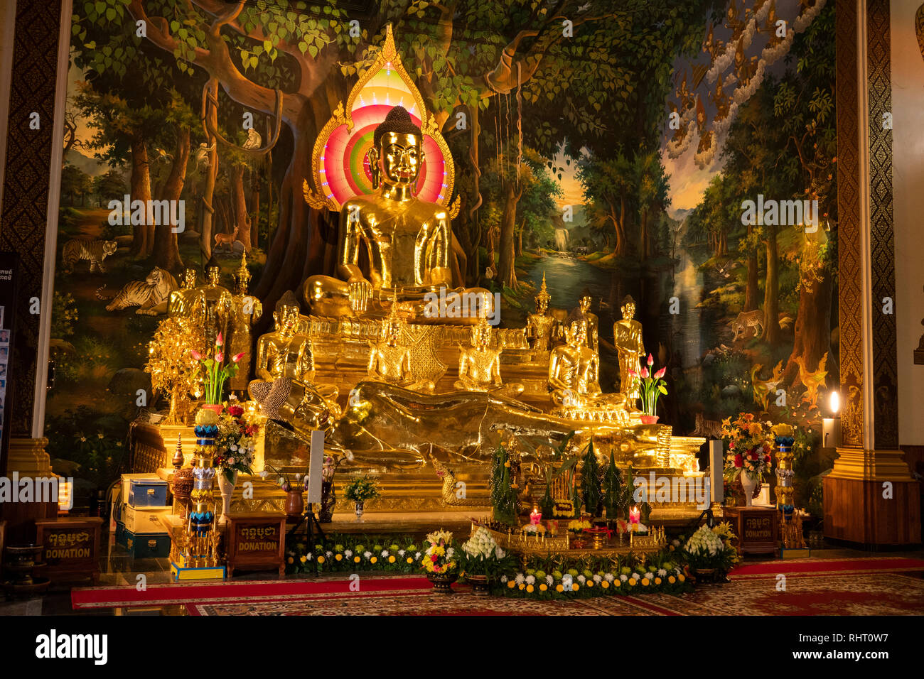 Cambodia, Phnom Penh, Wat Botum, inside Temple of Lotus Blossoms ...