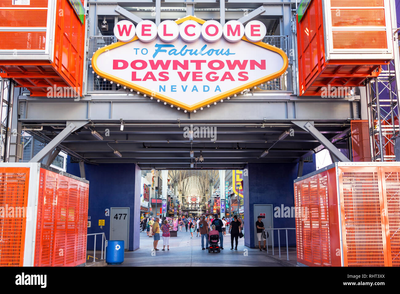 Welcome to downtown las vegas sign hi-res stock photography and images ...