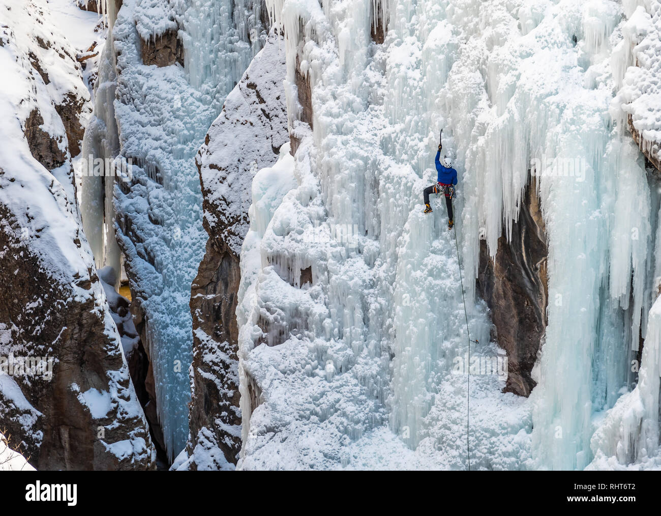 Ice climber Kelly Cordes on a route in Ouray, Colorado Stock Photo - Alamy