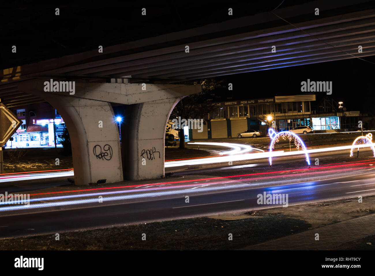 Road bridge flyover street light hi-res stock photography and images ...