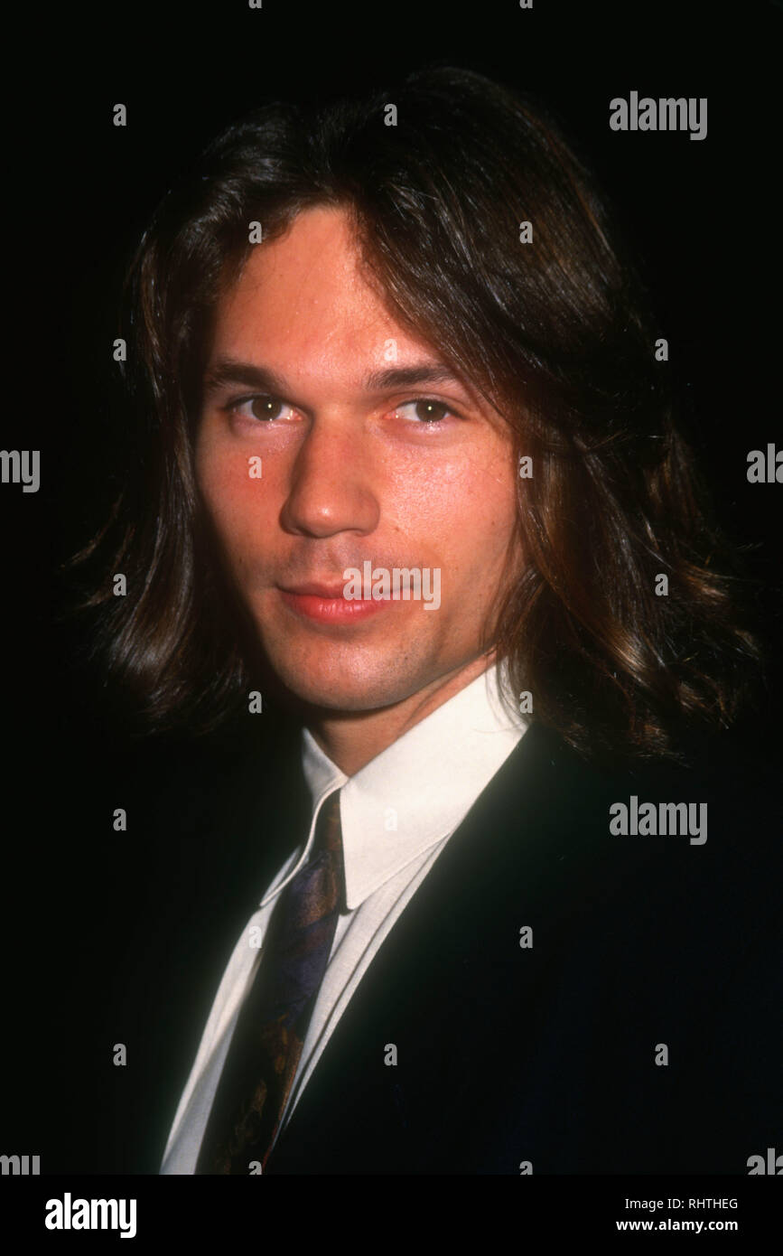 LOS ANGELES, CA - DECEMBER 8: Actor Eric Thal attends the 'Six Degrees ...