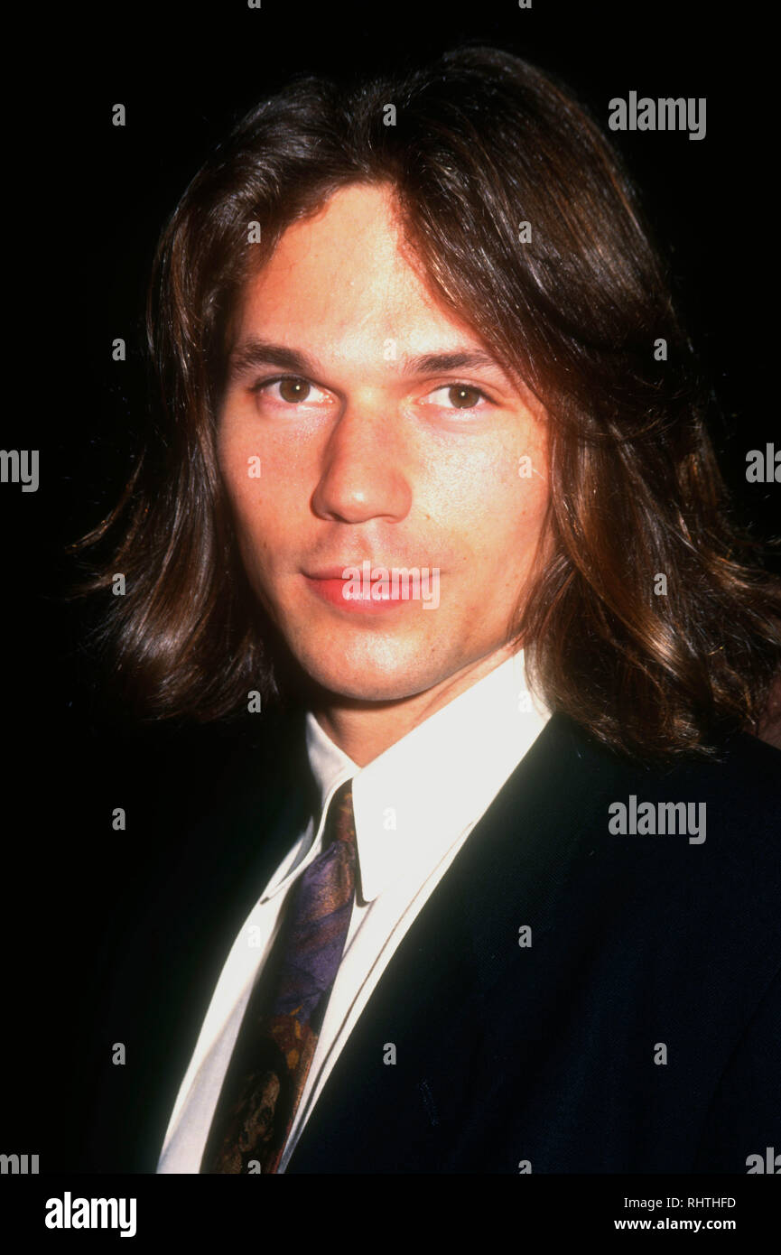 LOS ANGELES, CA - DECEMBER 8: Actor Eric Thal attends the 'Six Degrees ...