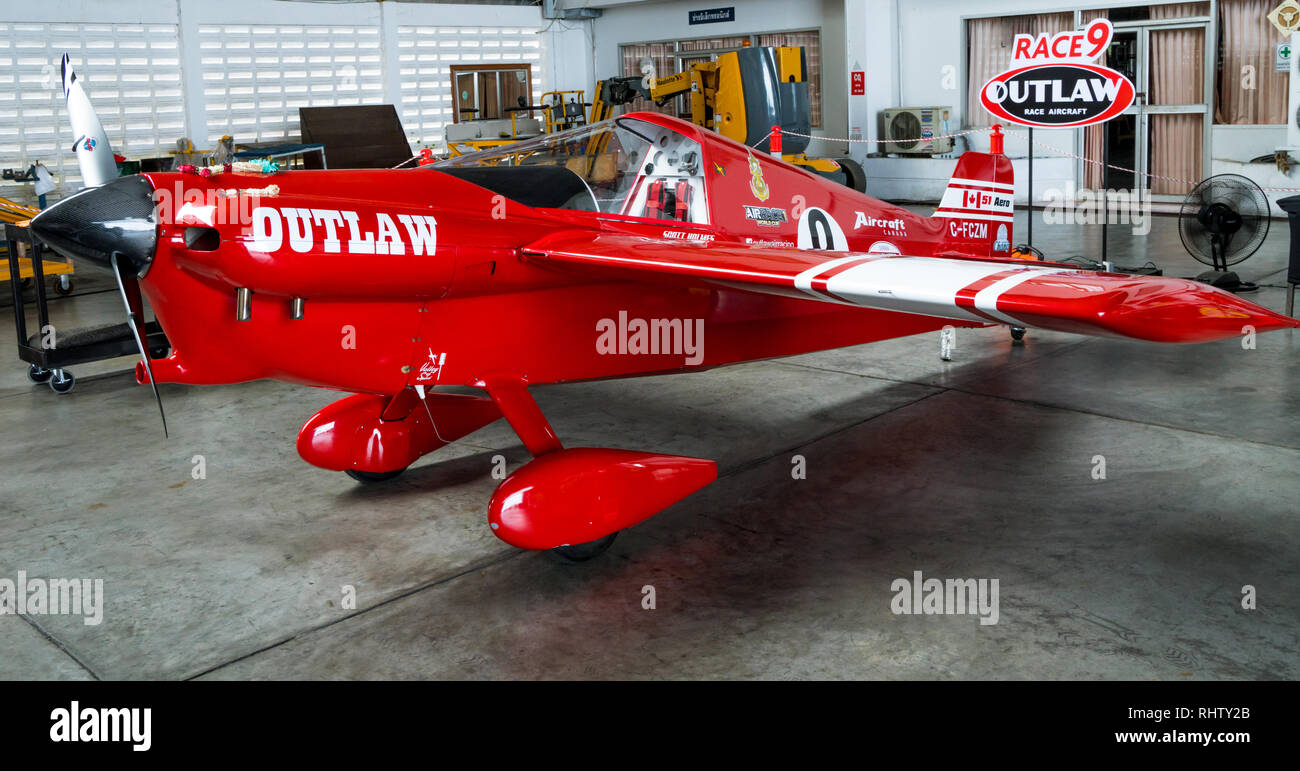 RAYONG, THAILAND-NOVEMBER 18, 2017 : Scott Holmess's plane no.9 "Outlaw ...