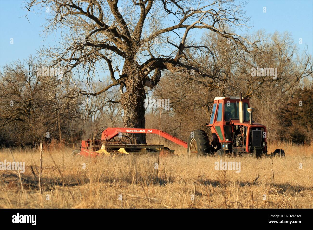 Swather in grass hi-res stock photography and images - Alamy