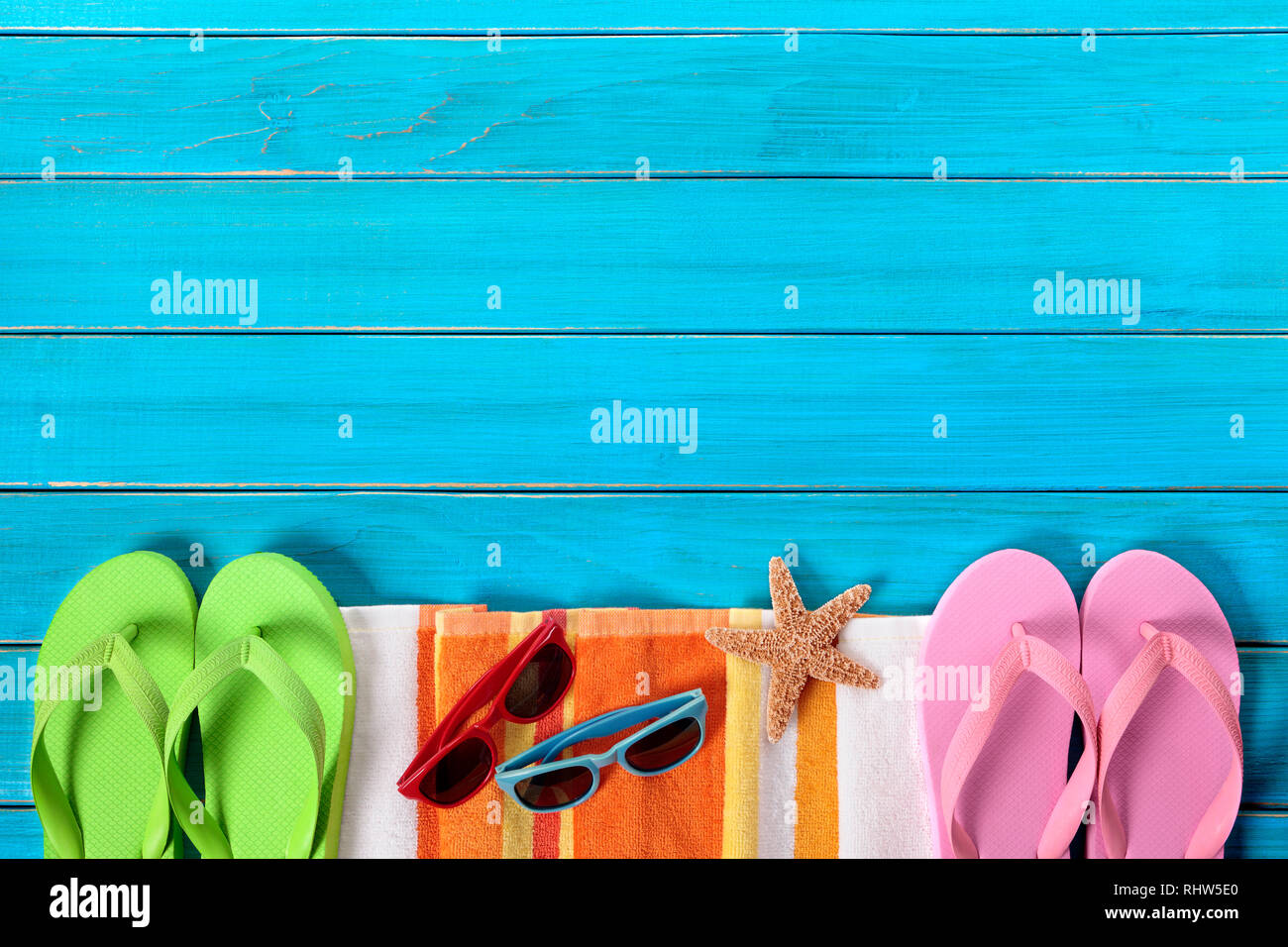 Summer beach objects border, sunglasses, flip flops, copy space Stock ...