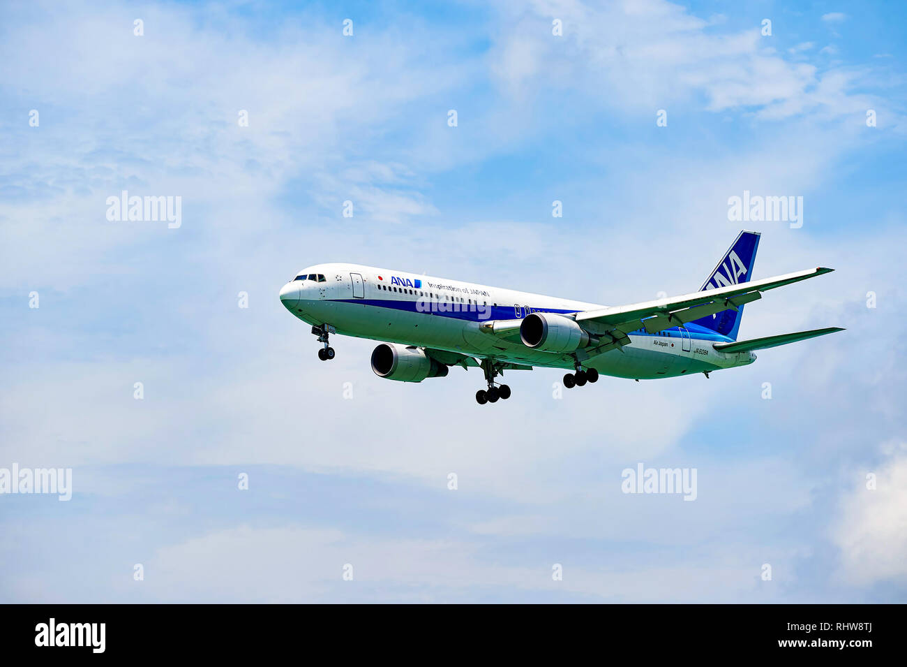 HONG KONG - JUNE 04, 2015: ANA aircraft landing at Hong Kong airport ...