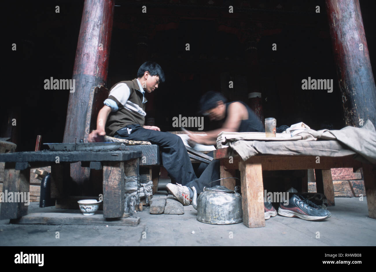 Chinese woodblock printing hi-res stock photography and images - Alamy