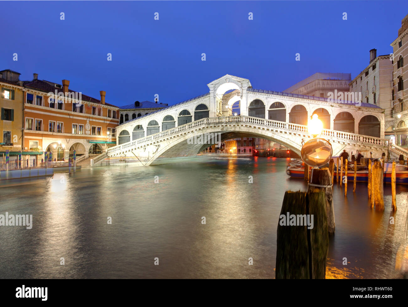 Rialto island hi-res stock photography and images - Alamy