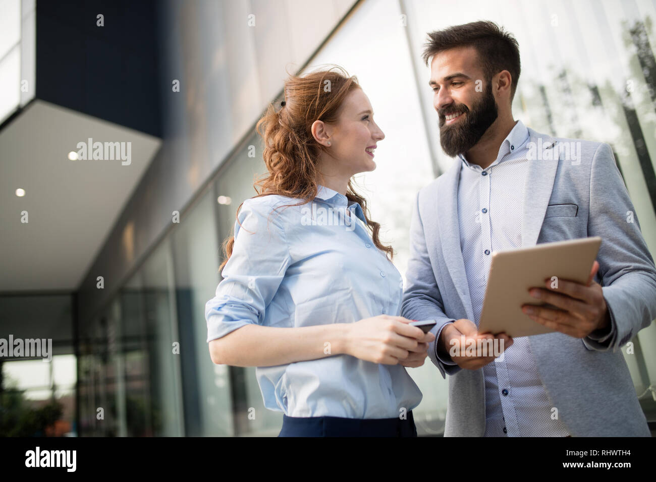 People cooperating hi-res stock photography and images - Alamy