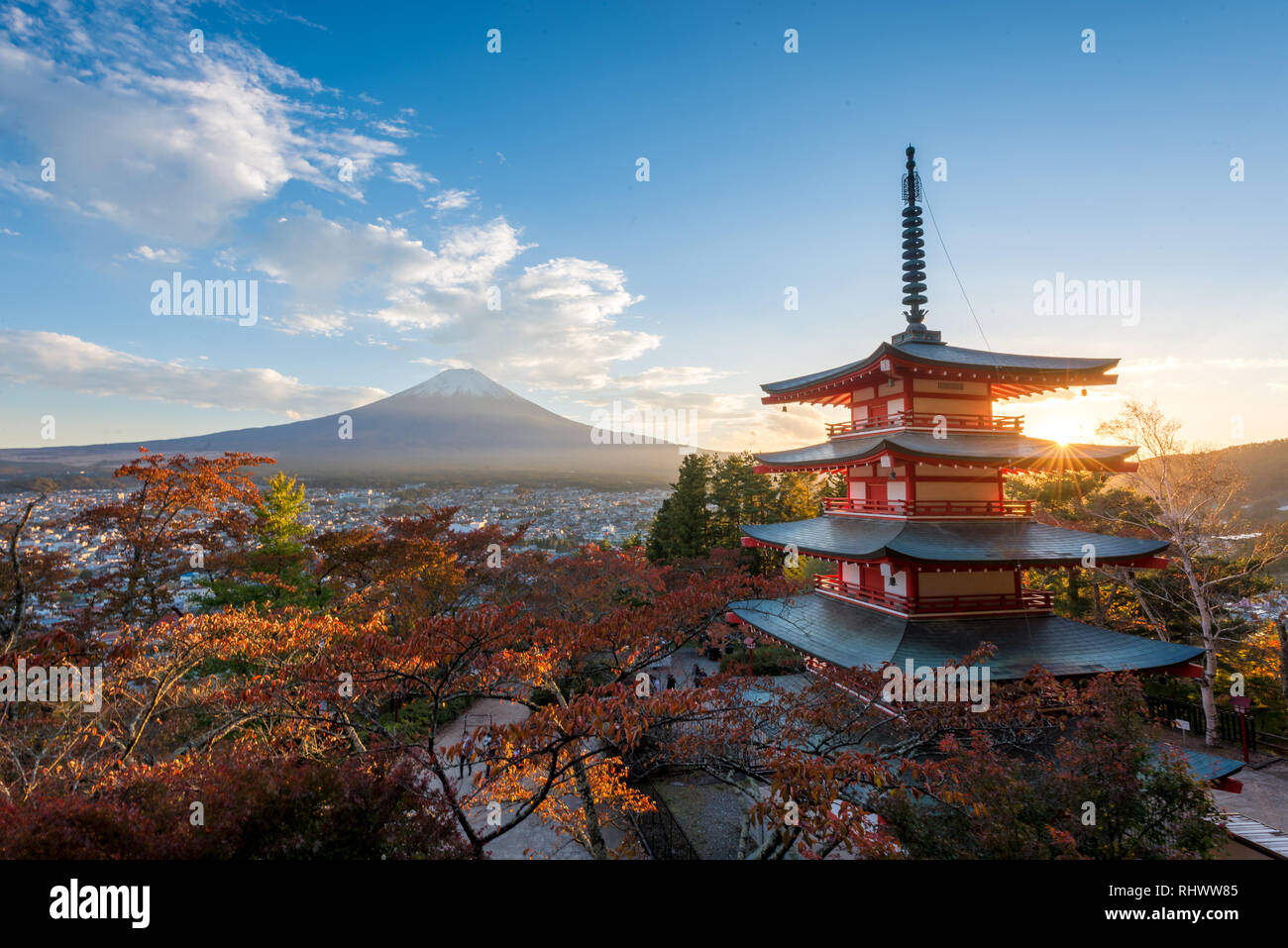 Rising sun japan fuji hi-res stock photography and images - Alamy
