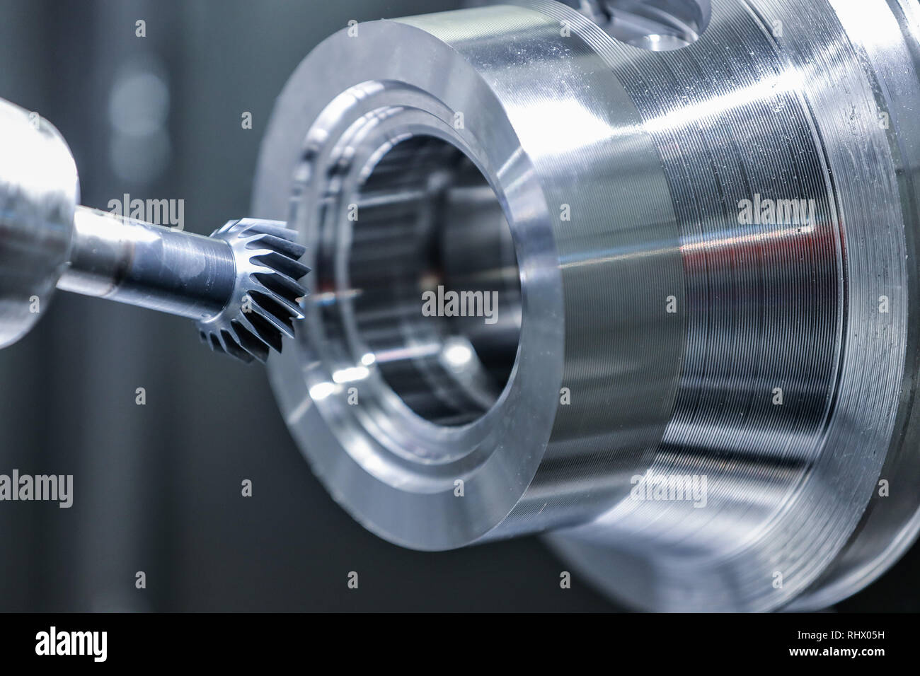 Leipzig, Germany. 04th Feb, 2019. A tool moves towards a workpiece in ...