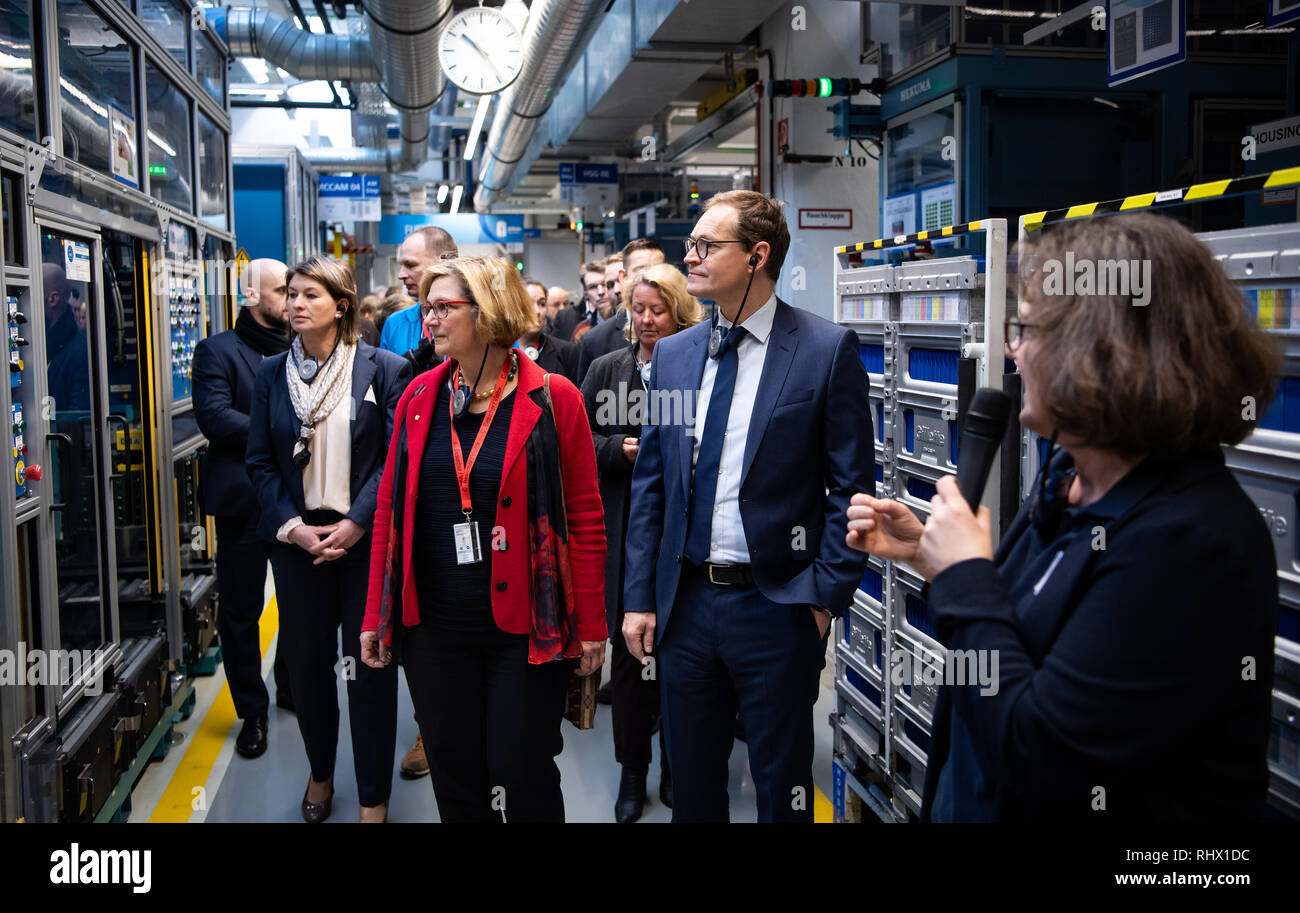 Gillette razor factory hi-res stock photography and images - Alamy