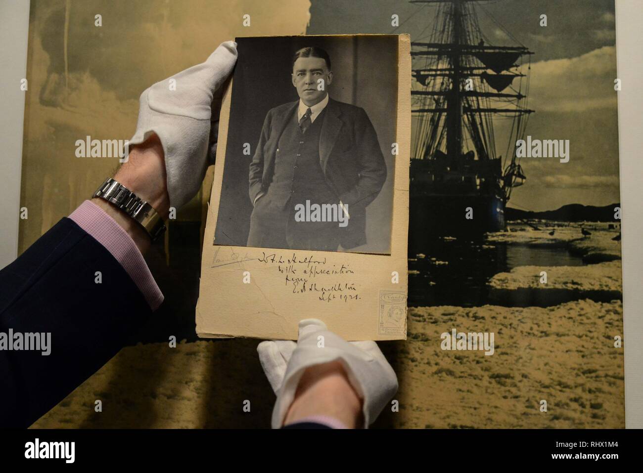 Shakleton portrait hi-res stock photography and images - Alamy