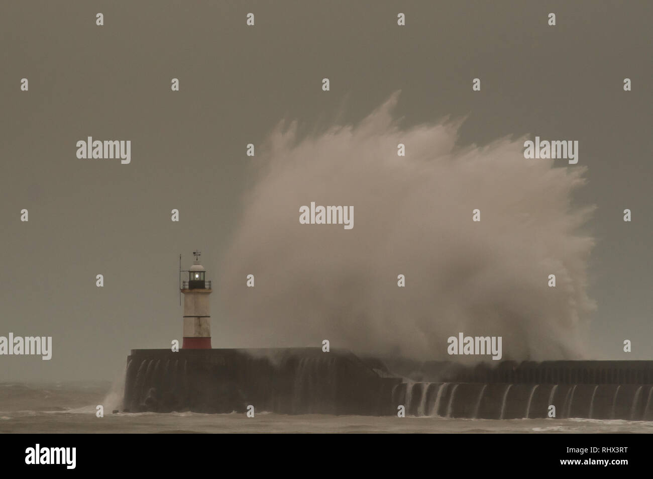 Weather wind hi-res stock photography and images - Alamy