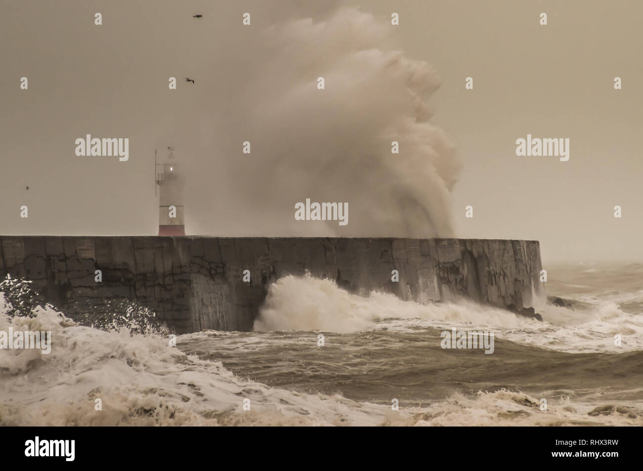 Uk weather wind hi-res stock photography and images - Alamy