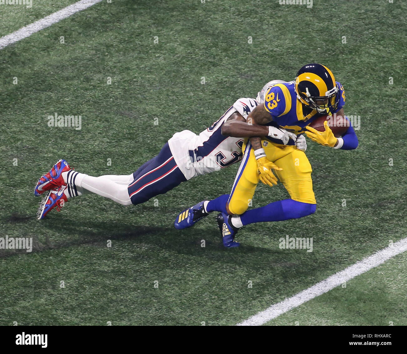 Photos mercedes benz 320 hi-res stock photography and images - Alamy