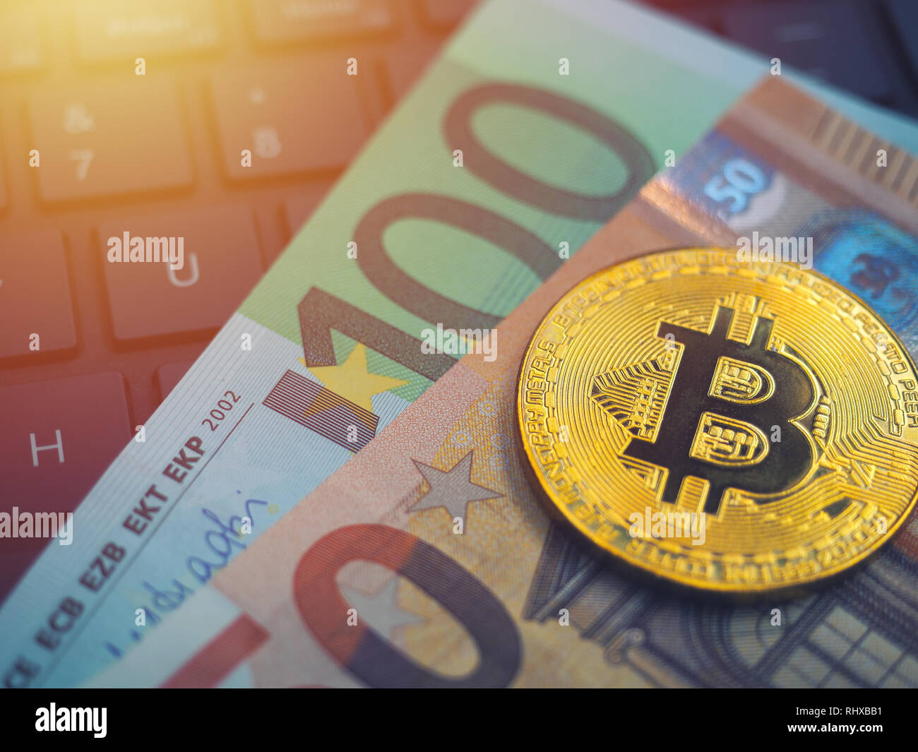 Virtual banknote hi-res stock photography and images - Alamy