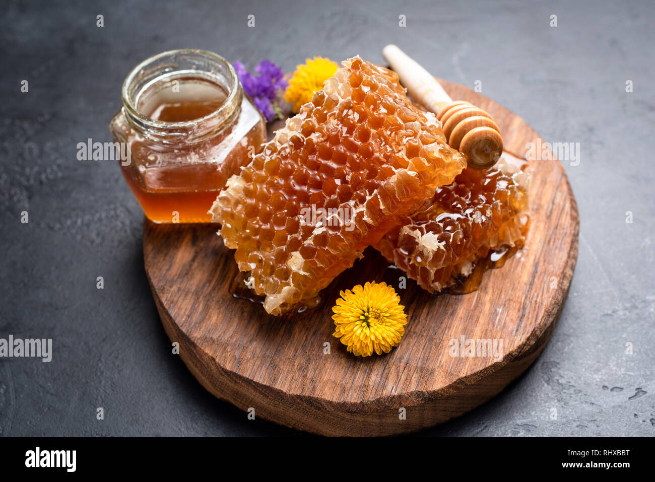 Sweet honeycomb honey yellow flower hi-res stock photography and images ...