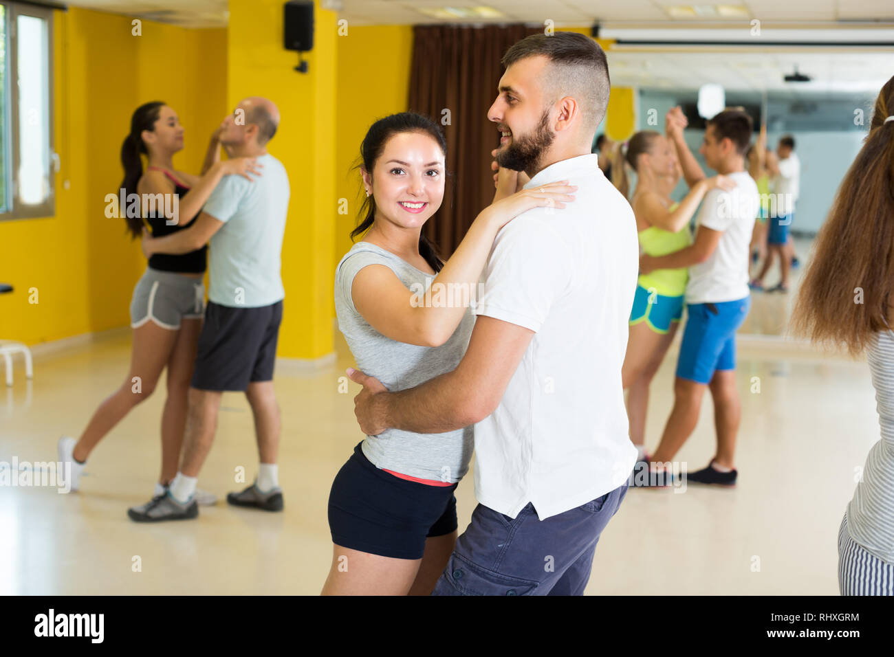 Tango dancing dancers lesson dance studio hi-res stock photography and ...