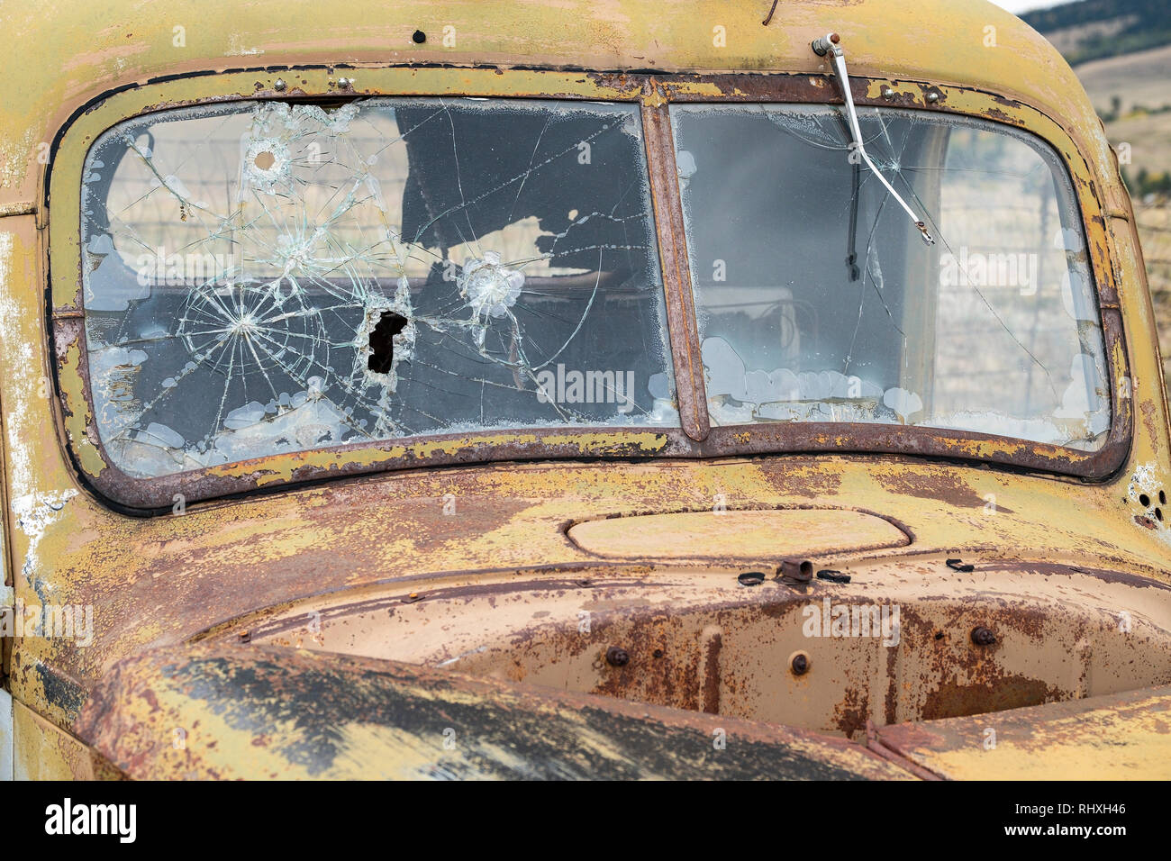 Split windscreen hi-res stock photography and images - Alamy