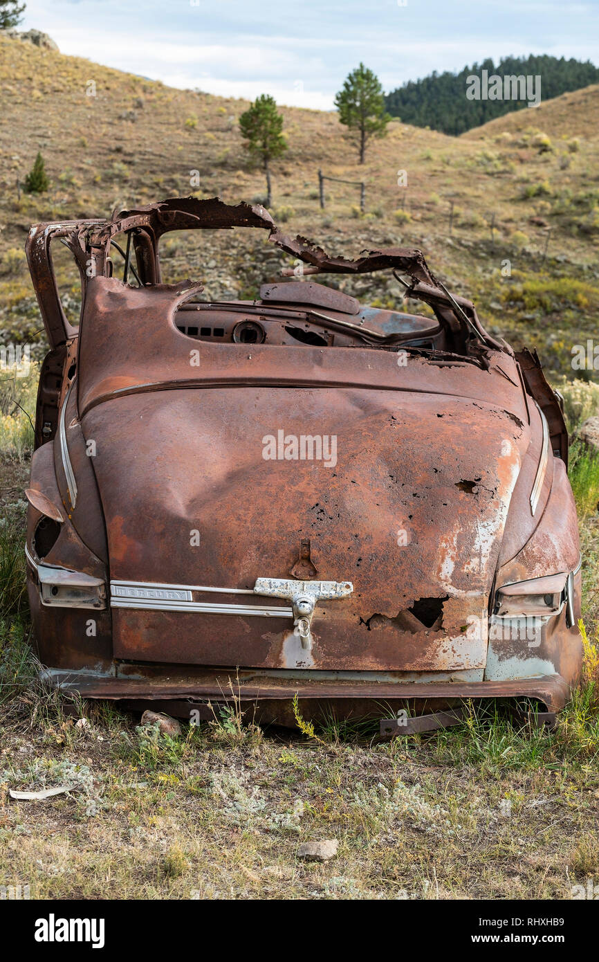 Car Falling Apart High Resolution Stock Photography and Images - Alamy
