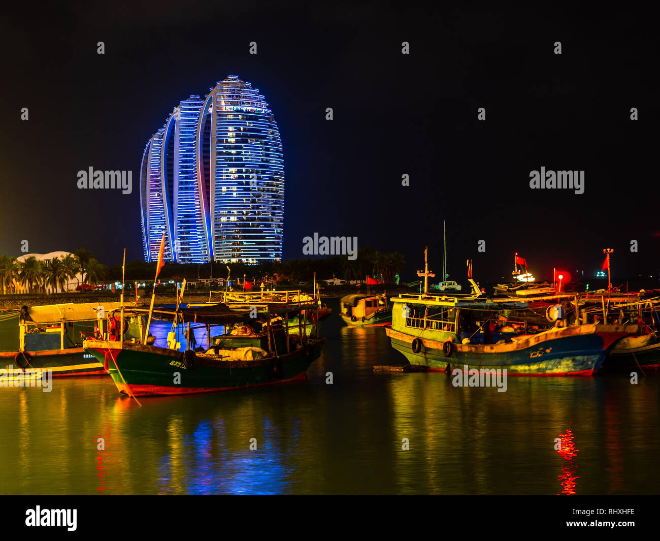 Asian skyscraper from water Stock Photo - Alamy