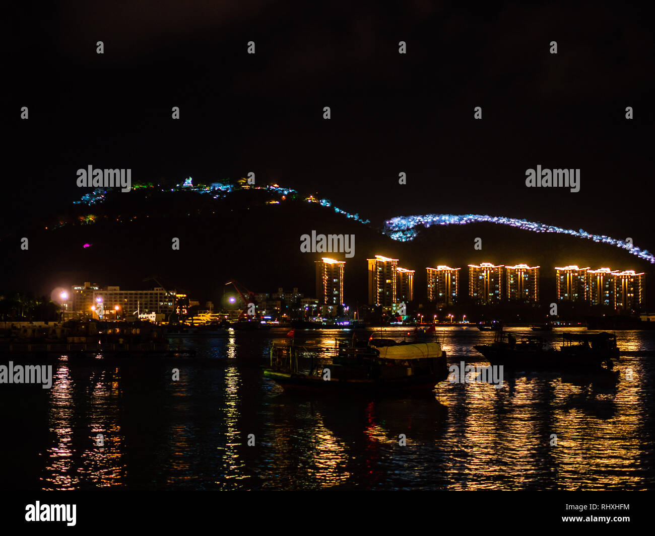 Asian skyscraper from water Stock Photo - Alamy