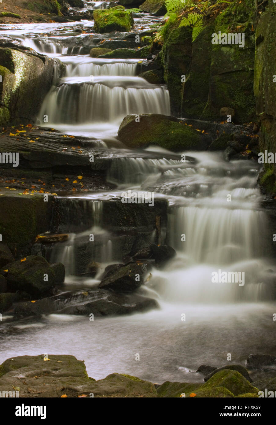 Lumsdale waterfall in matlock uk hi-res stock photography and images ...