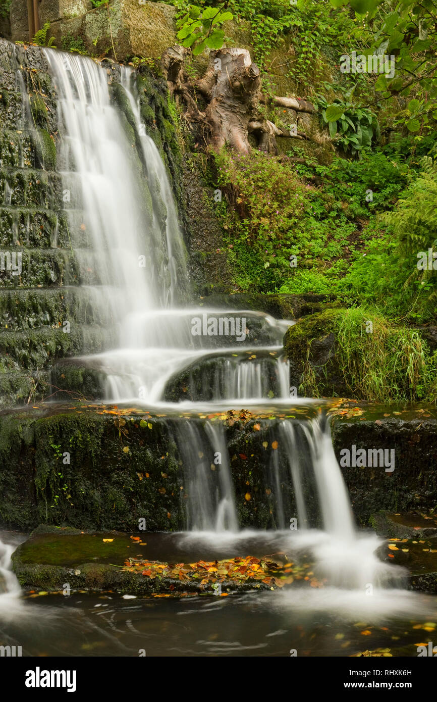 Lumsdale waterfall in matlock uk hi-res stock photography and images ...