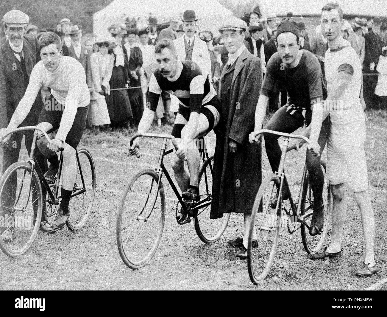 Edwardian cycle hi-res stock photography and images - Alamy