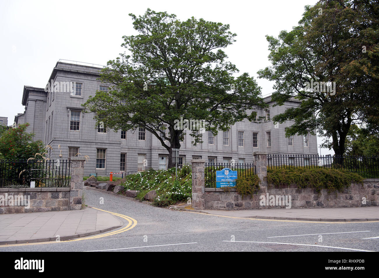 Aberdeen Royal Hospitals, Woolmanhill, Aberdeen, Scotland. Lenny Warren ...
