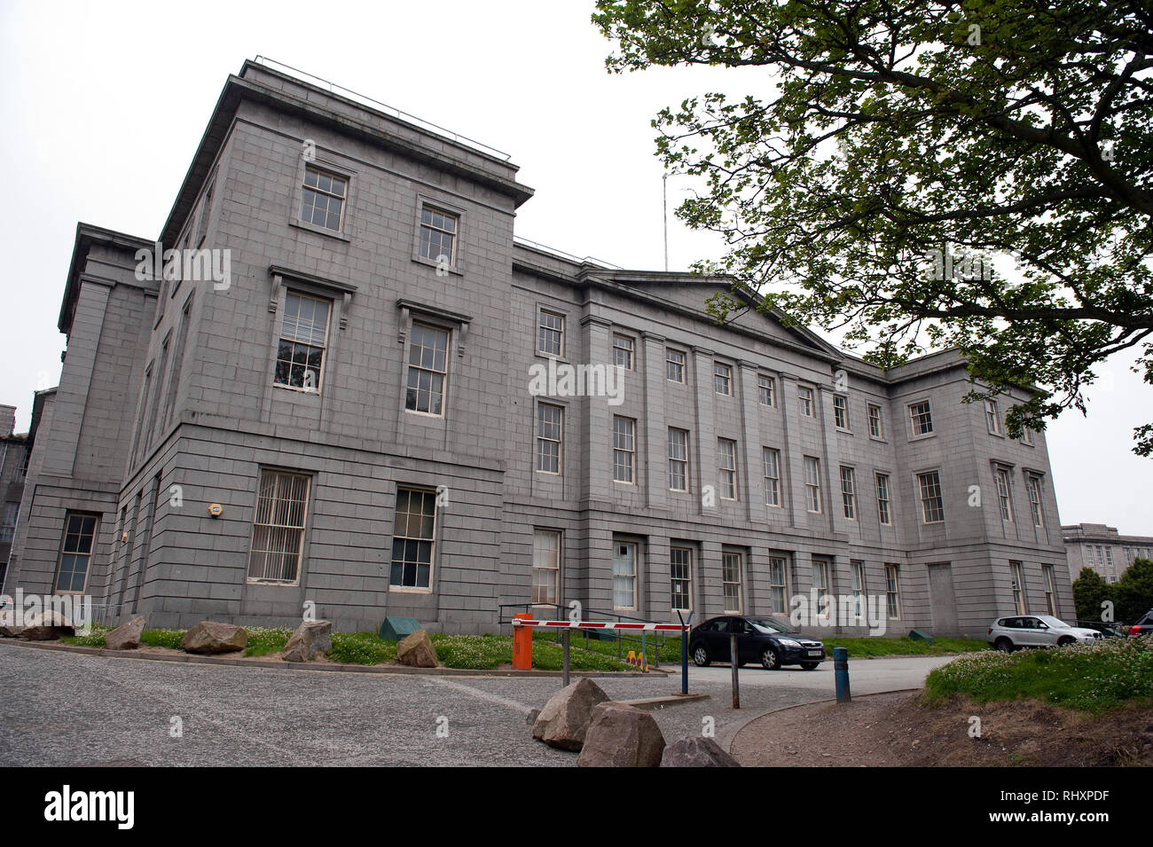 Aberdeen Royal Hospitals, Woolmanhill, Aberdeen, Scotland. Lenny Warren ...