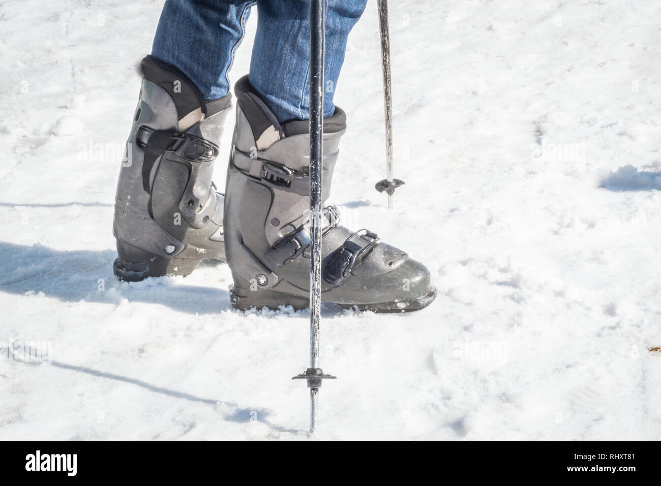 Ski wearing hi-res stock photography and images - Alamy