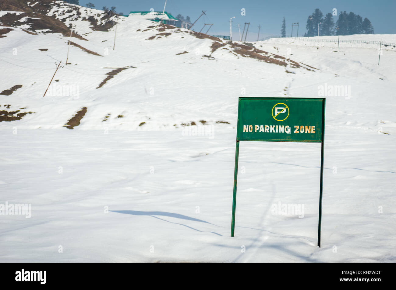 Direction sign board and empty sign board hi-res stock photography and ...