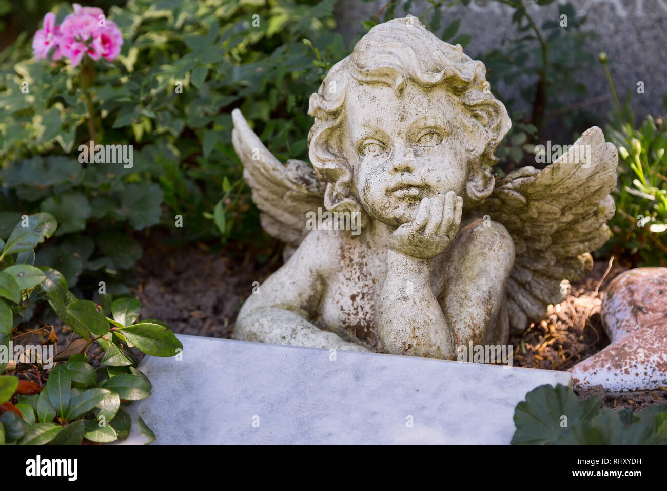 Religious angel hi-res stock photography and images - Alamy
