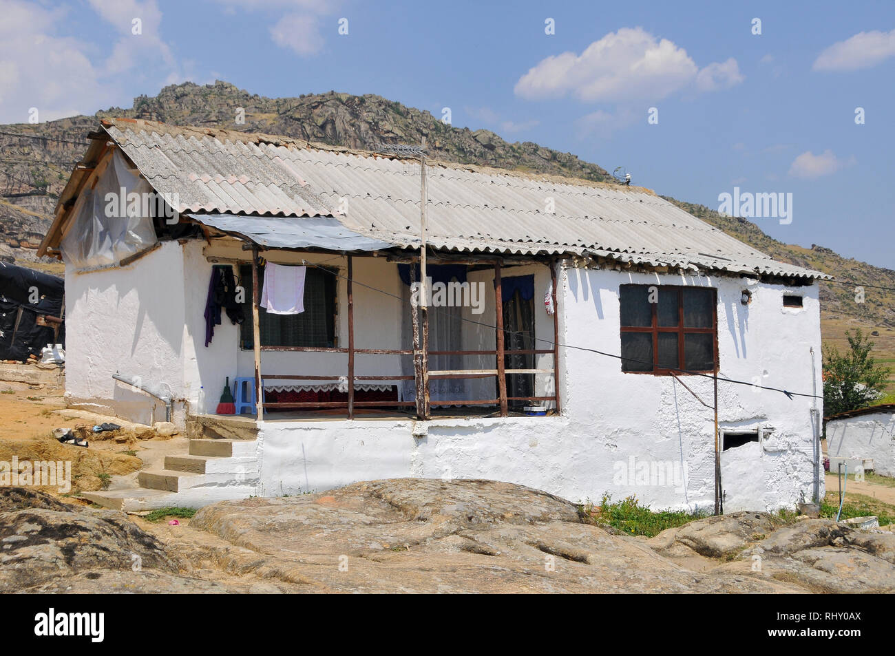 Peoples houses hi-res stock photography and images - Alamy