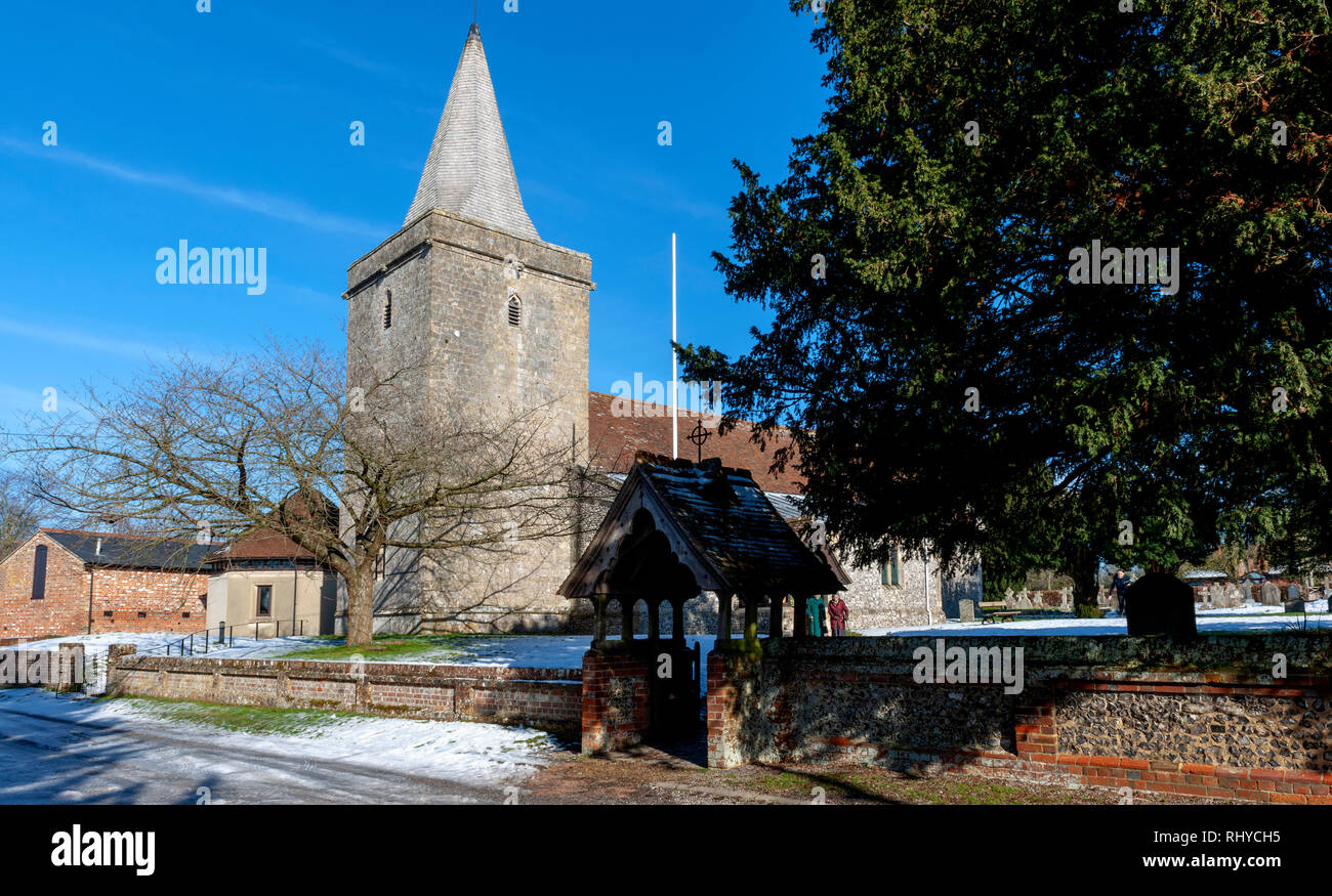 St peters goodworth clatford hi-res stock photography and images - Alamy