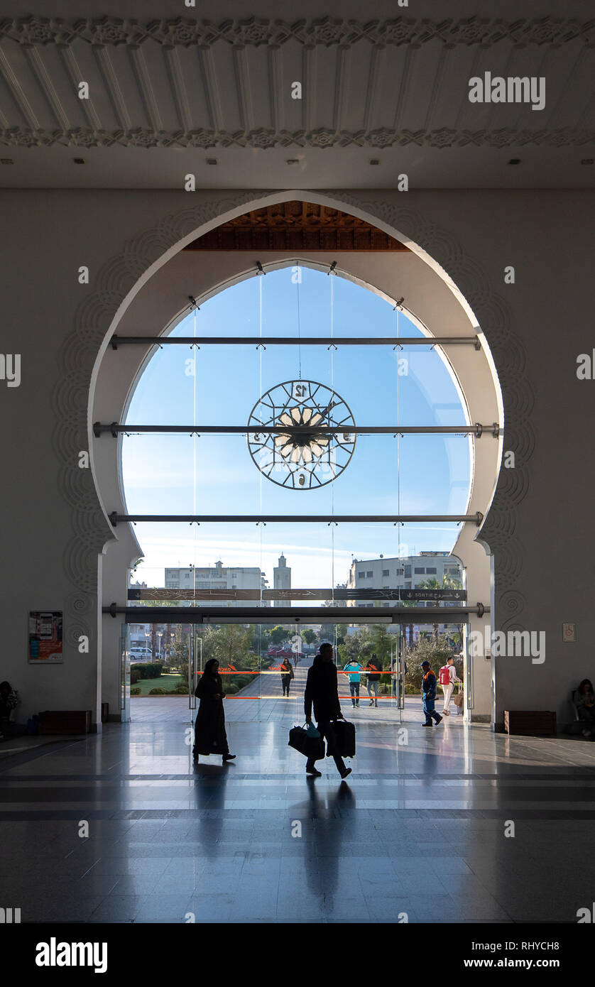 Fes train station hi-res stock photography and images - Alamy