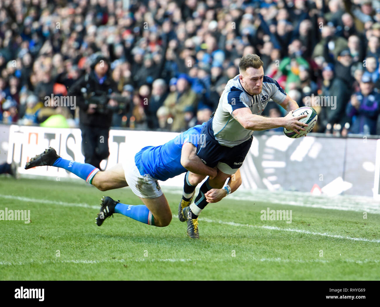 Touch down but try disallowed hi-res stock photography and images - Alamy