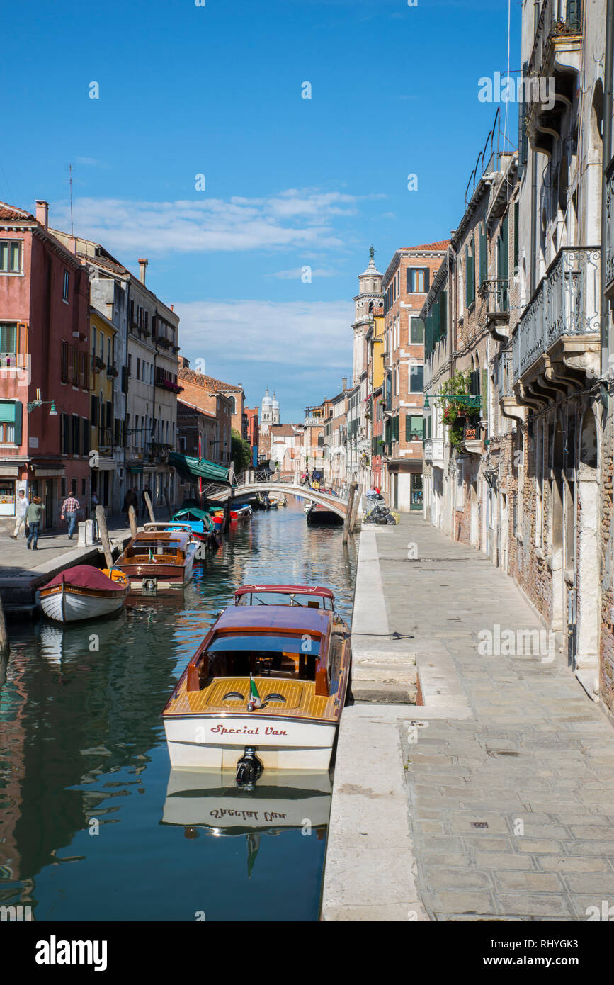 San Barnaba Canal along the Gherardini Bank with the Carmini Church ...