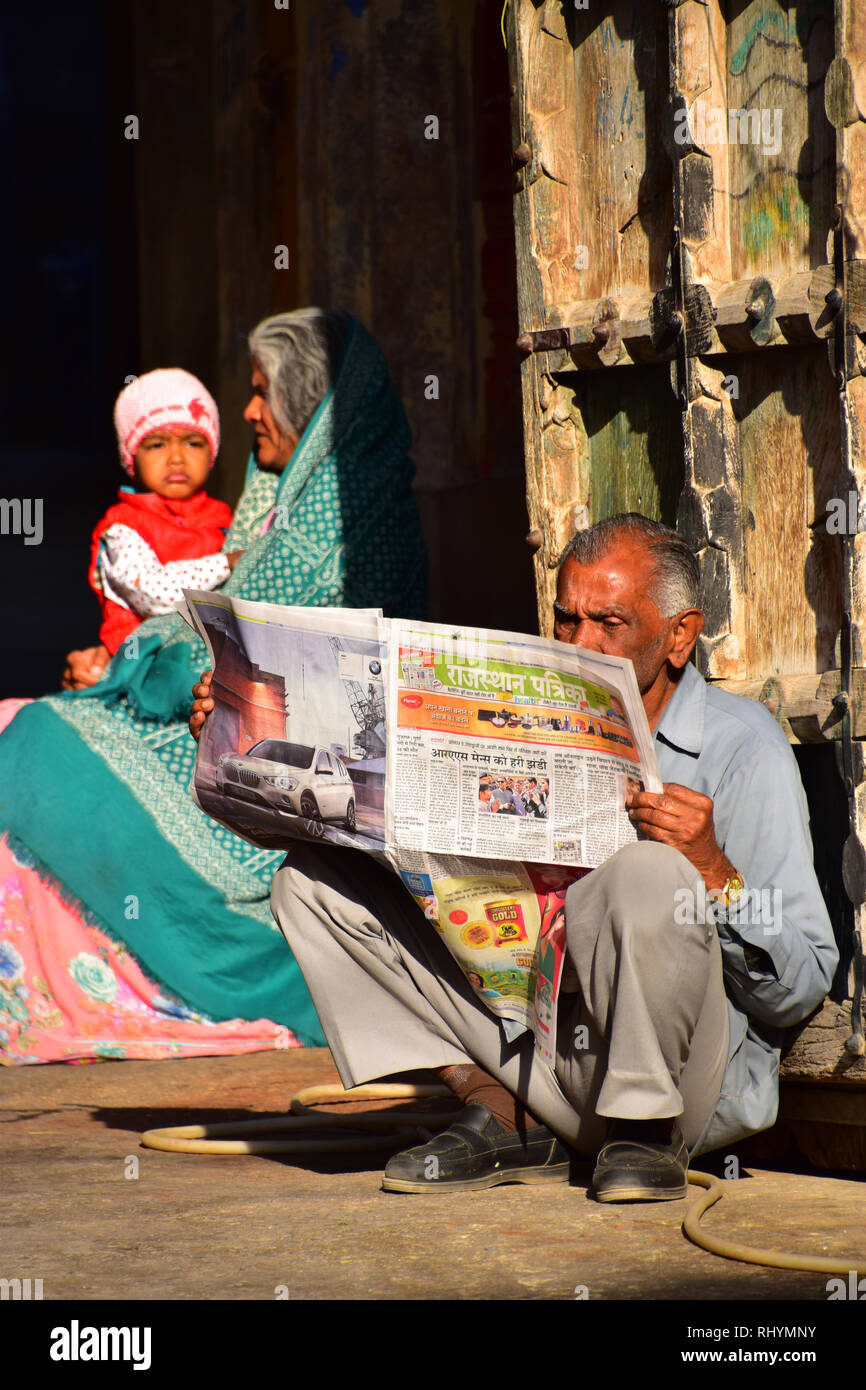 Newspaper Reader, Jodhpur, Rajasthan, India Stock Photo - Alamy