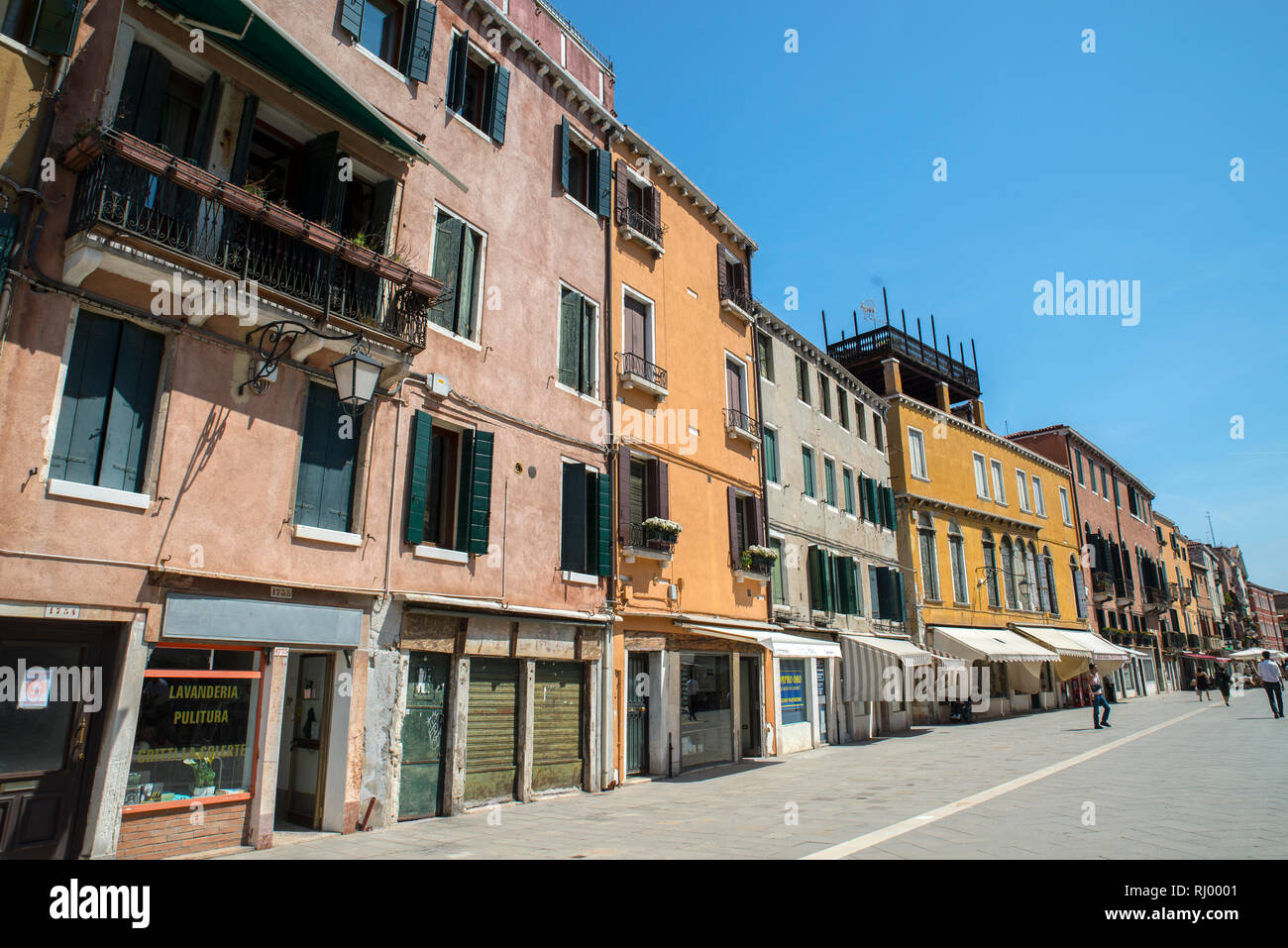 Buildings in the Castello district, Venice, Italy Stock Photo - Alamy