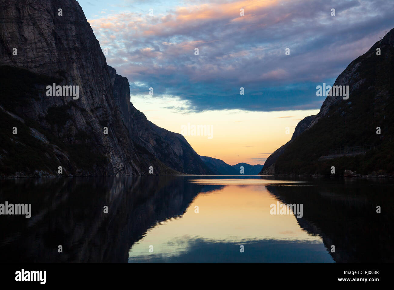 Lysebotn fjord hi-res stock photography and images - Alamy