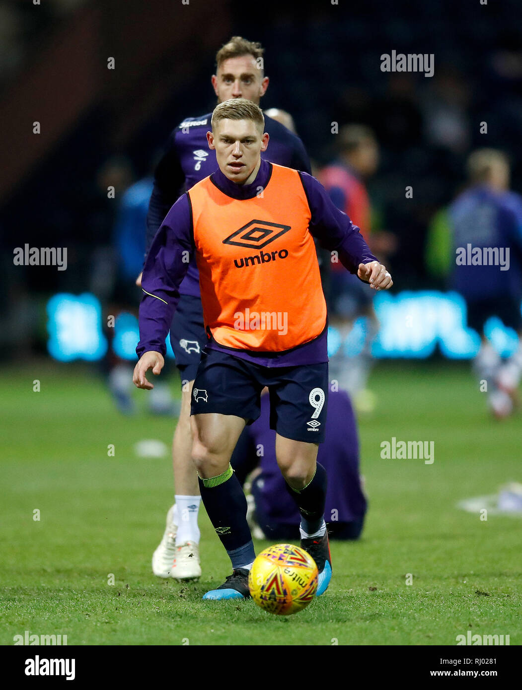 Derby County's Martyn Waghorn warming up before the game Stock Photo ...