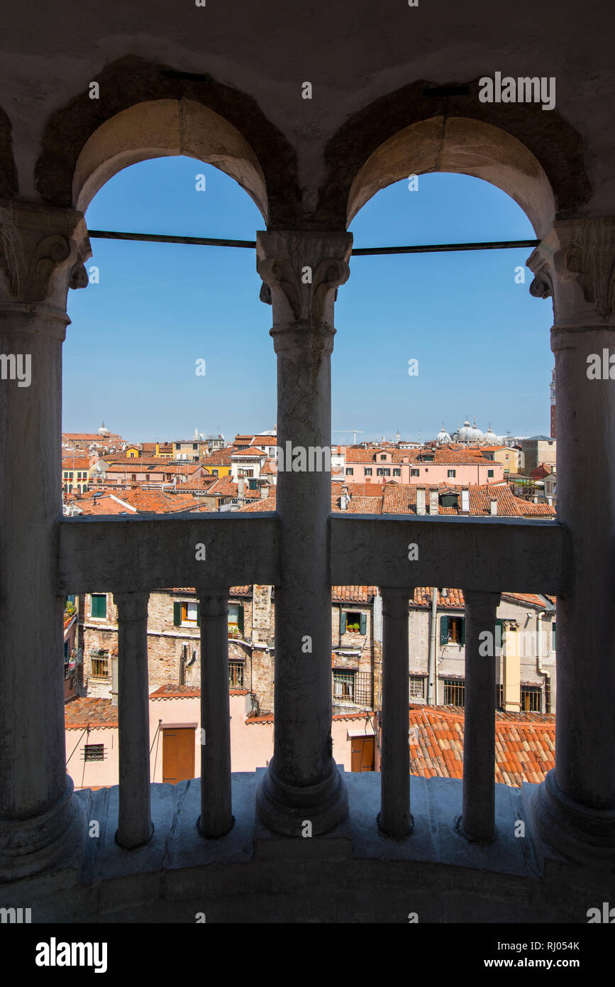 Palazzo Contarini del Bovolo staircase, Venice, Italy Stock Photo - Alamy
