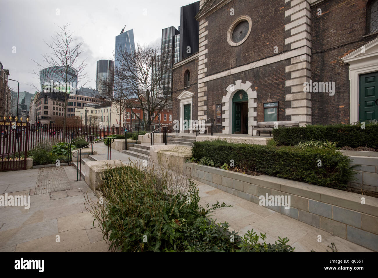 Aldgate london old hi-res stock photography and images - Alamy
