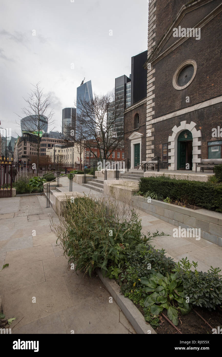 Aldgate london old hi-res stock photography and images - Alamy