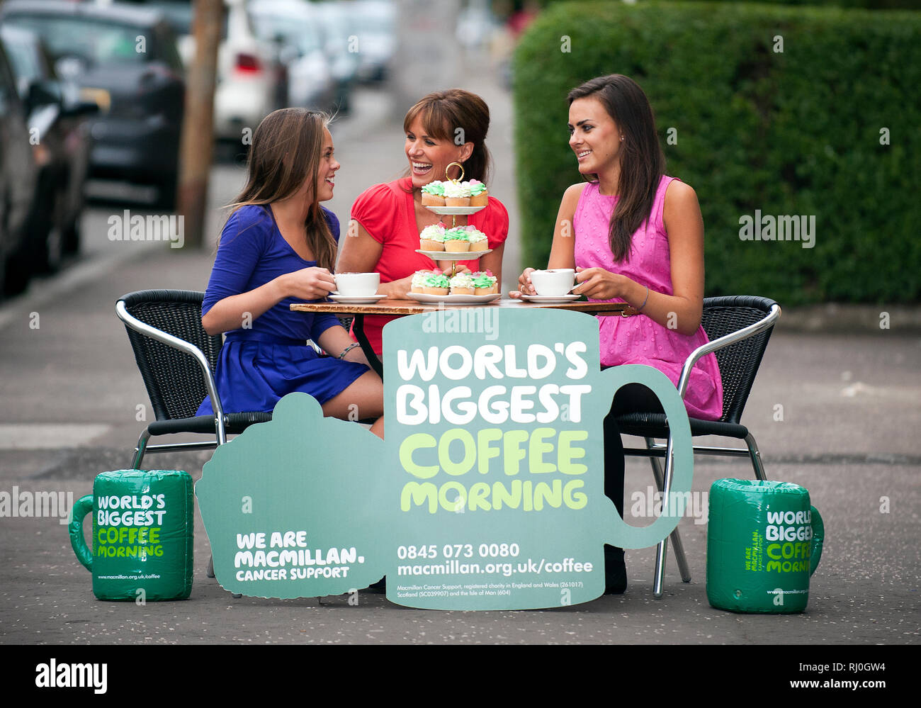 Tv personality Carol Smillie joined her daughters for coffee and ...